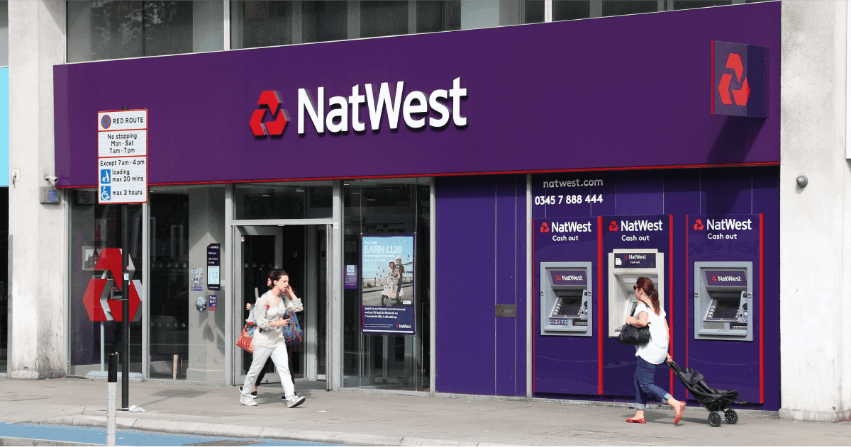 Top 10 UK banks in 2025: best choices for accounts & savings | Profee Blog